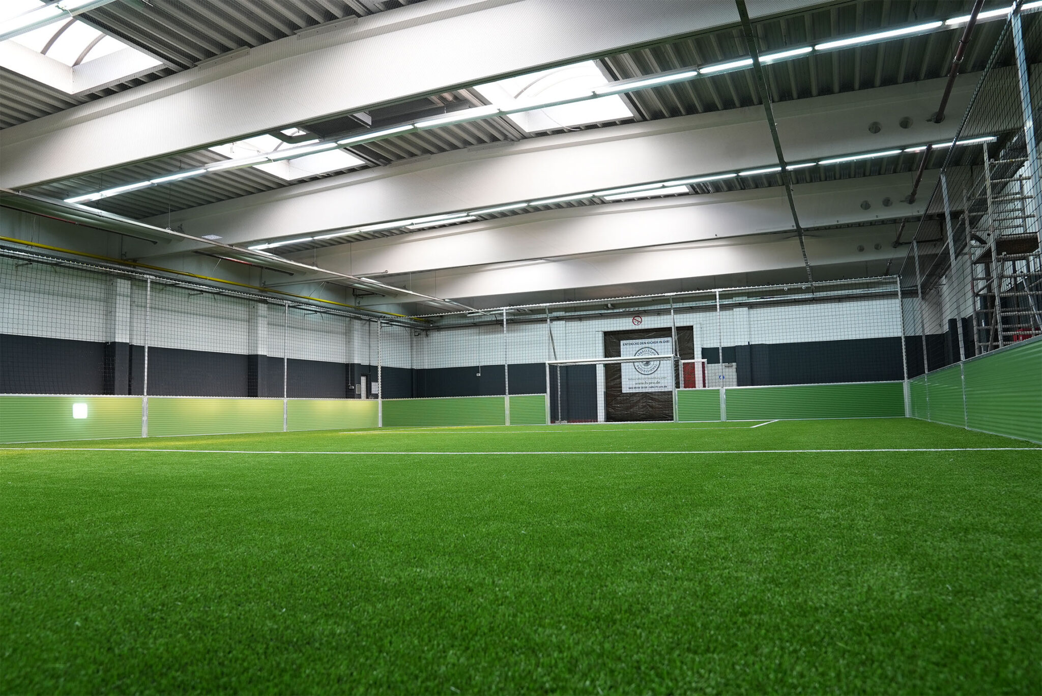 Soccerhalle Frankfurt Bad Vilbel | Indoor Fußball, Hallenfußball ...